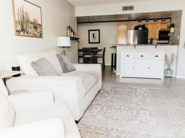 2 Br, 1 bath, Condo 2938 N 61st Place