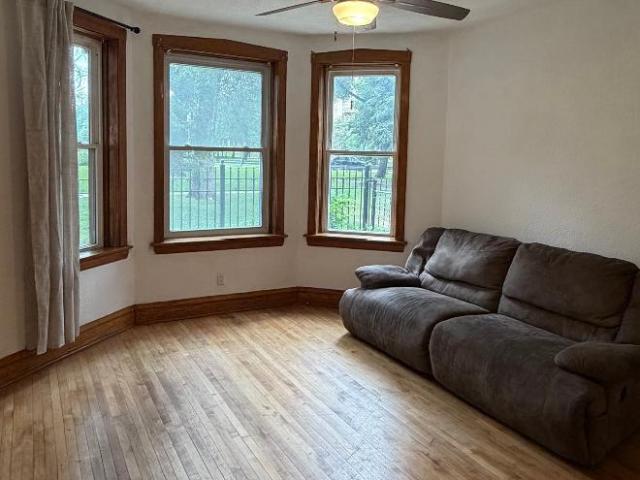 2 Br, 1 bath, Condo 2931 W 24th Blvd