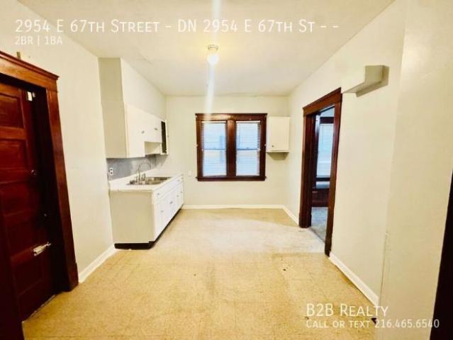 2 Br, 1 bath, Condo 2954 E 67th Street