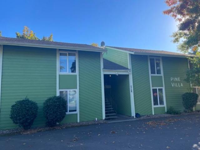2 Br, 1 bath, Condo 297 Main St W