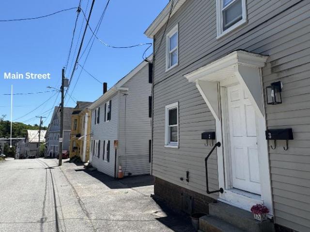 2 Br, 1 bath, Condo 29 Central St