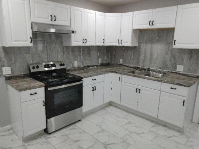 2 Br, 1 bath, Condo 33 Cole St