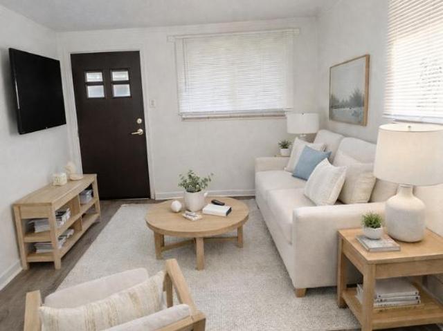 2 Br, 1 bath, Condo 3006 N Institute St