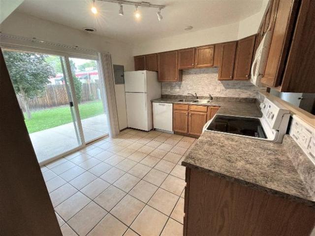 2 Br, 1 bath, Condo 3006 Illinois Avenue