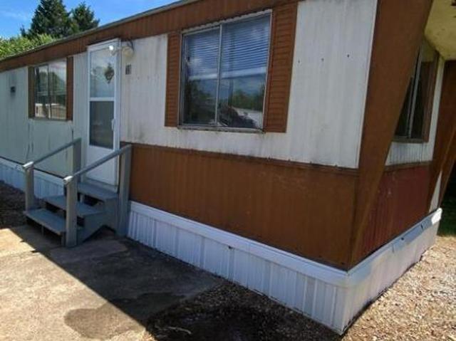 2 Br, 1 bath, Condo 3010 21st St Ln