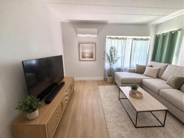 2 Br, 1 bath, Condo 301 Indian Rd S