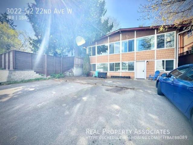 2 Br, 1 bath, Condo 3022 1/2 22nd Ave W