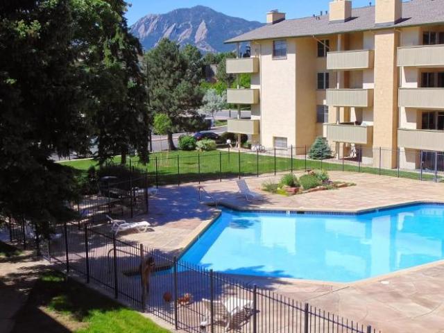 2 Br, 1 bath, Condo 3035 Oneal Parkway