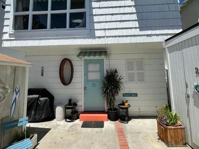 2 Br, 1 bath, Condo 303 1/2 34th St