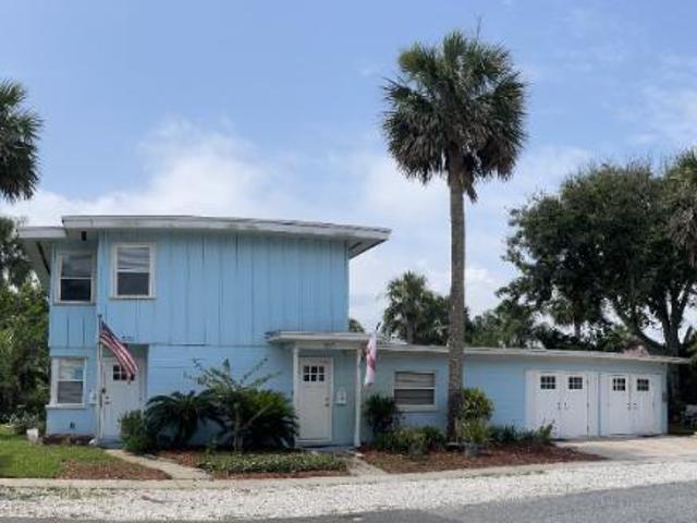 2 Br, 1 bath, Condo 303 Oleander Street