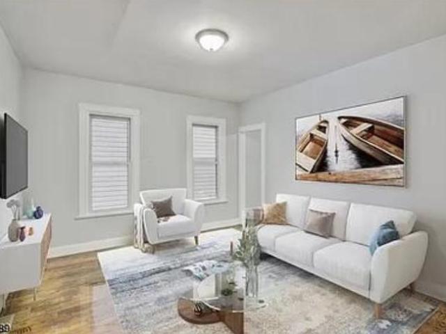 2 Br, 1 bath, Condo 304 N 5th St