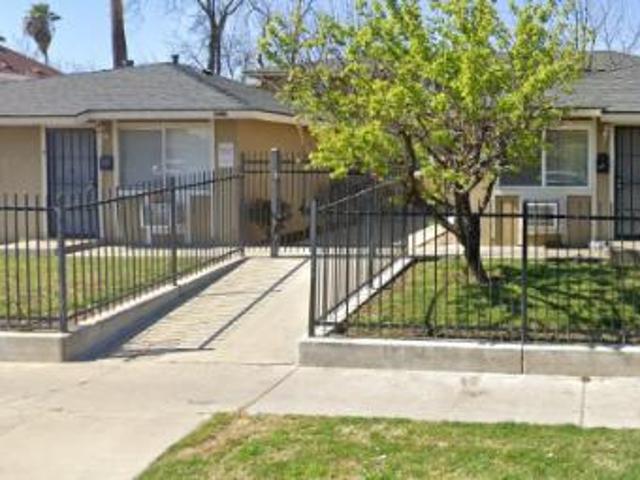 2 Br, 1 bath, Condo 304 S Chestnut