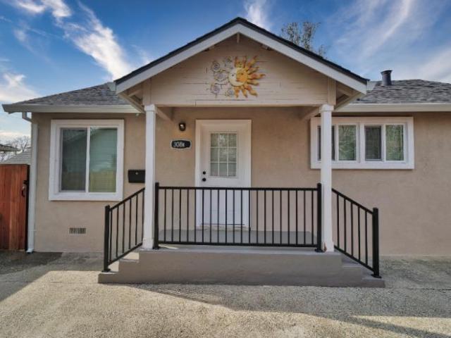 2 Br, 1 bath, Condo 308 6th Street