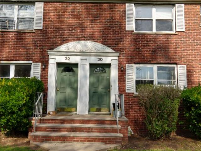 2 Br, 1 bath, Condo 30 Carolyn Terrace