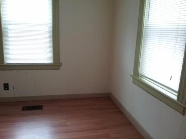 2 Br, 1 bath, Condo 30 Hardy St