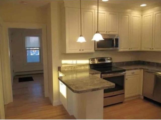 2 Br, 1 bath, Condo 30 King Philip Rd