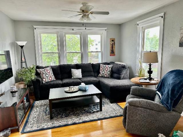 2 Br, 1 bath, Condo 30 Strathmore Road