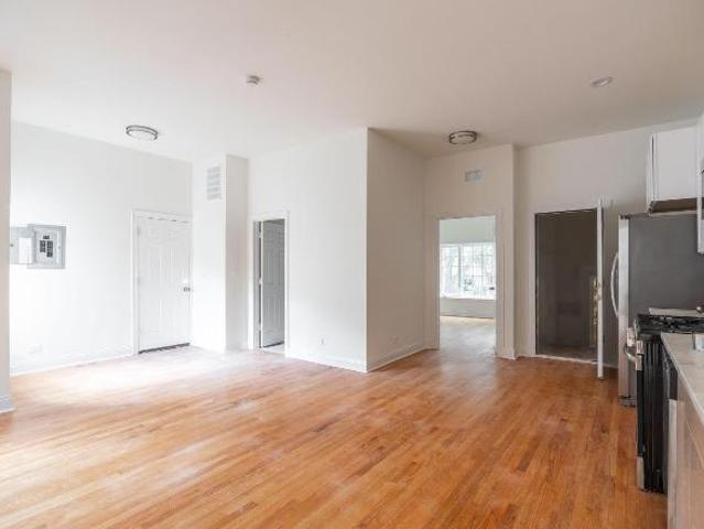 2 Br, 1 bath, Condo 3109 N Harding