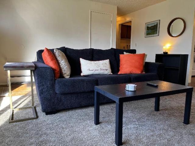 2 Br, 1 bath, Condo 3101 Juanipero Way