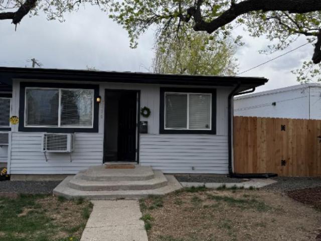 2 Br, 1 bath, Condo 310 Crescent Dr