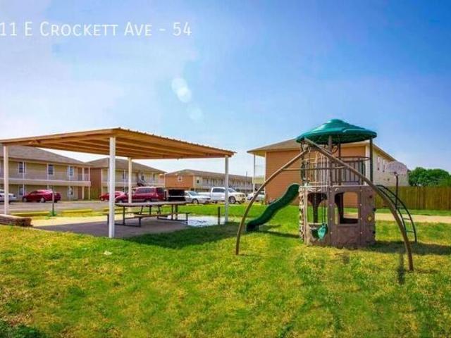 2 Br, 1 bath, Condo 311 E Crockett Ave
