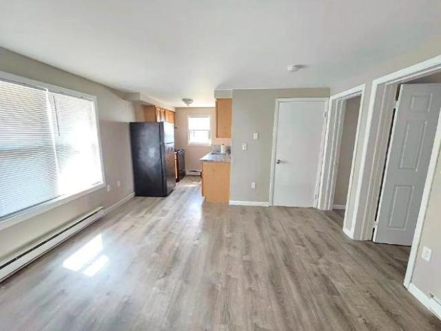 2 Br, 1 bath, Condo 311 Littleton Ave