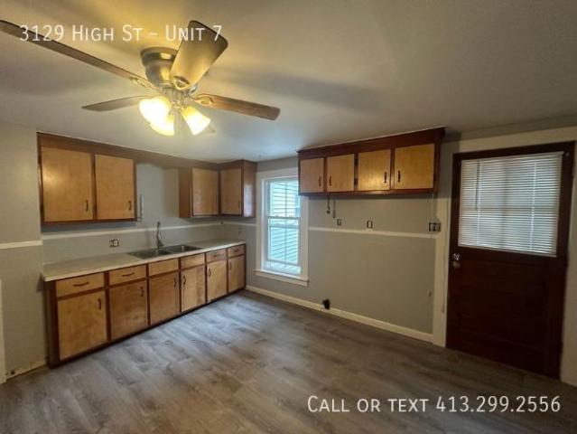 2 Br, 1 bath, Condo 3129 High St