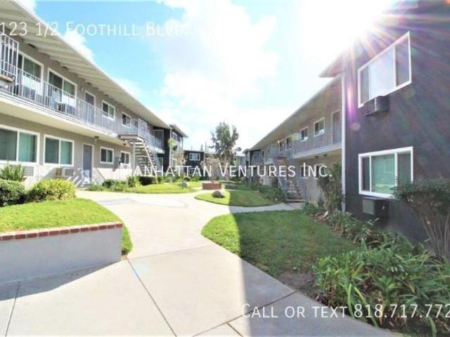 2 Br, 1 bath, Condo 3123 Foothill Blvd