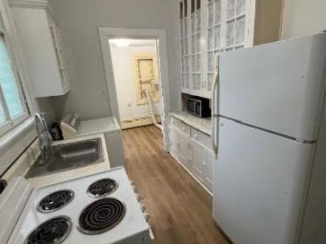 2 Br, 1 bath, Condo 313 North Street