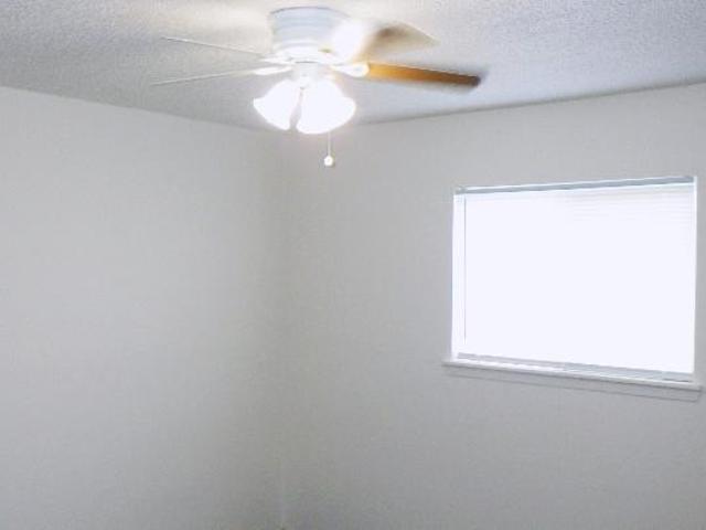 2 Br, 1 bath, Condo 313 Tarasco