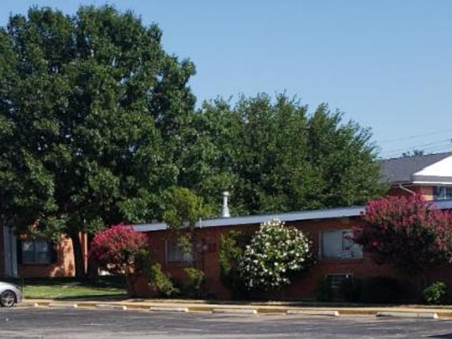 2 Br, 1 bath, Condo 3146 Nw Cache Rd