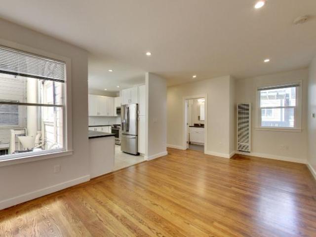 2 Br, 1 bath, Condo 3140 Octavia Street