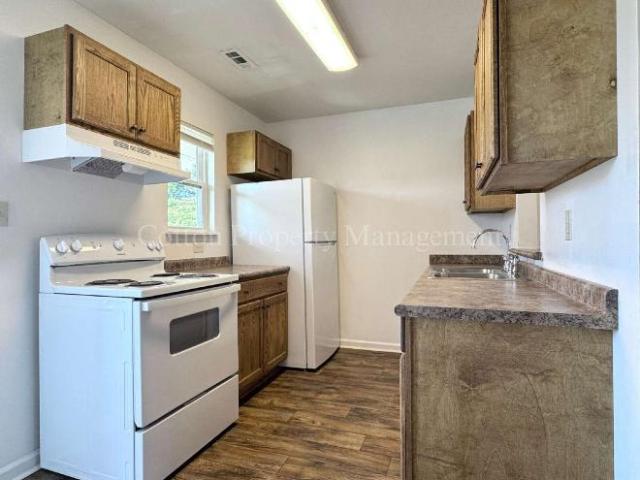 2 Br, 1 bath, Condo 315 South Dudley St