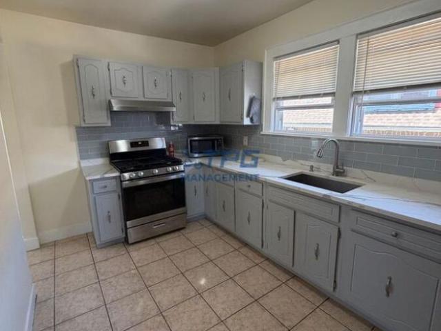 2 Br, 1 bath, Condo 318 E 19th Street