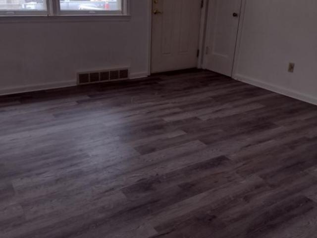 2 Br, 1 bath, Condo 318 S White Ave