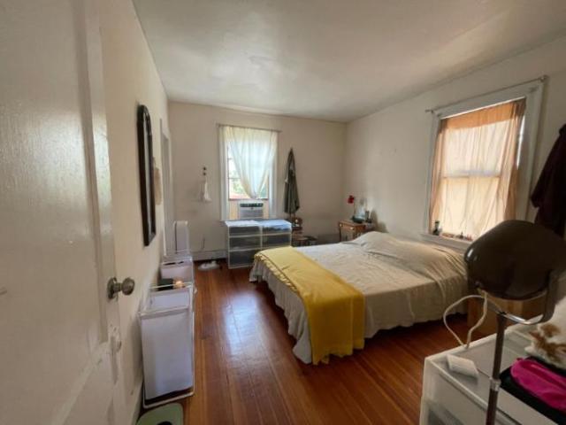 2 Br, 1 bath, Condo 319 Friendship St