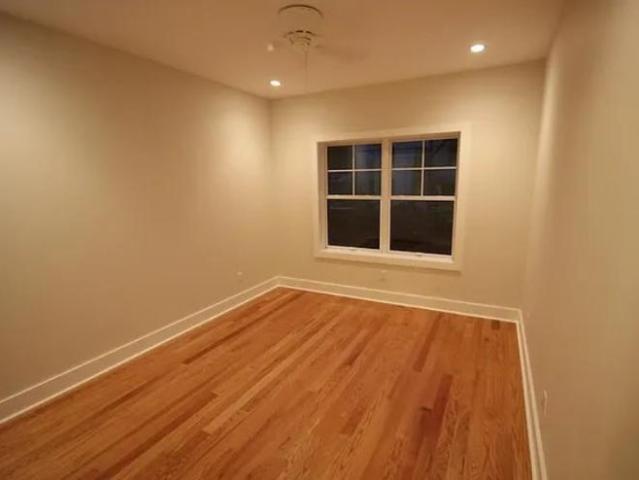 2 Br, 1 bath, Condo 319 Willow Ave