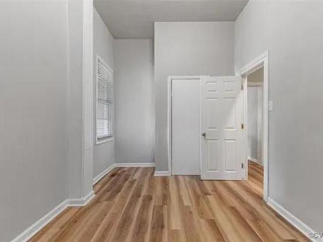 2 Br, 1 bath, Condo 320 Saint Andrew St