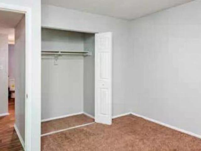 2 Br, 1 bath, Condo 320 Spruce St