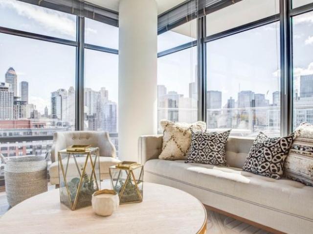 2 Br, 1 bath, Condo 320 W Chestnut