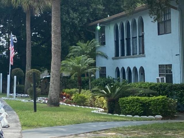 2 Br, 1 bath, Condo 3215 Baird Avenue