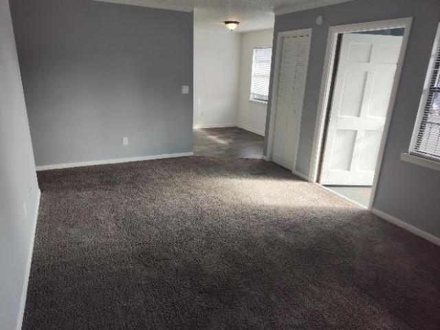 2 Br, 1 bath, Condo 3215 Baird Avenue
