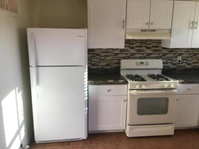 2 Br, 1 bath, Condo 3217 E Patricia St