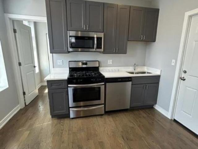 2 Br, 1 bath, Condo 3210 South May Street