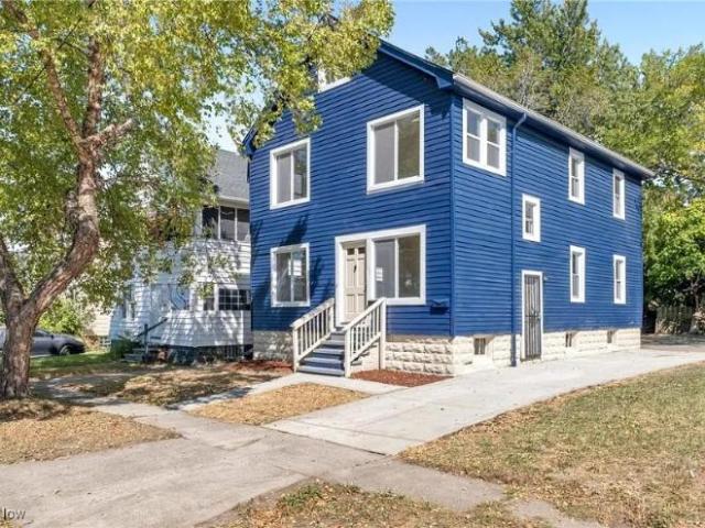 2 Br, 1 bath, Condo 3211 W 121st St