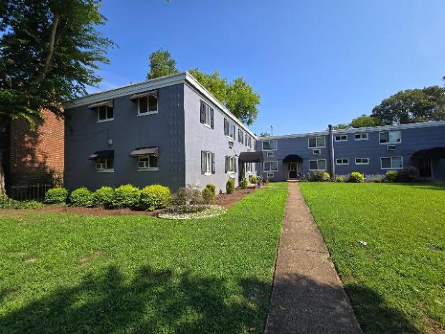2 Br, 1 bath, Condo 3212 Ellwood Ave