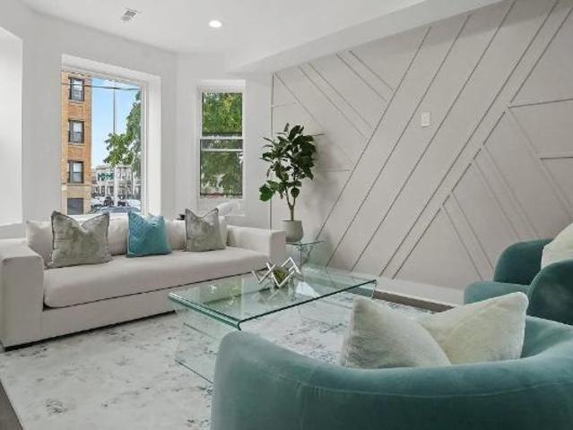 2 Br, 1 bath, Condo 322 S Kostner Street