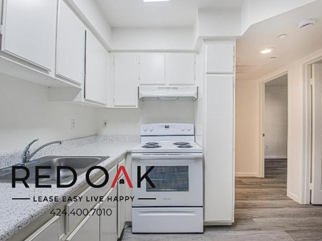 2 Br, 1 bath, Condo 32325 South Pasadena Street