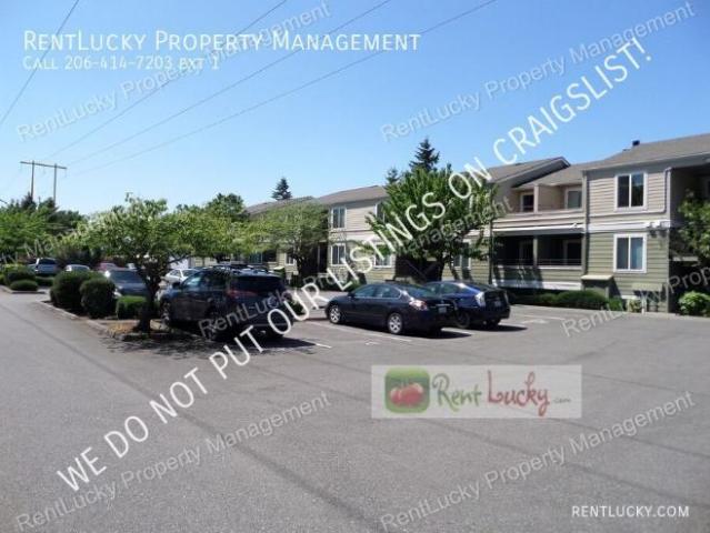 2 Br, 1 bath, Condo 3233 NE 12th St