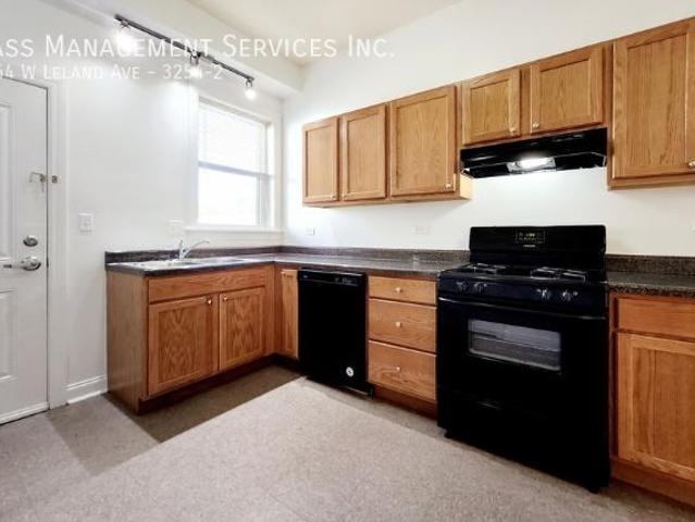 2 Br, 1 bath, Condo 3254 W Leland Avenue